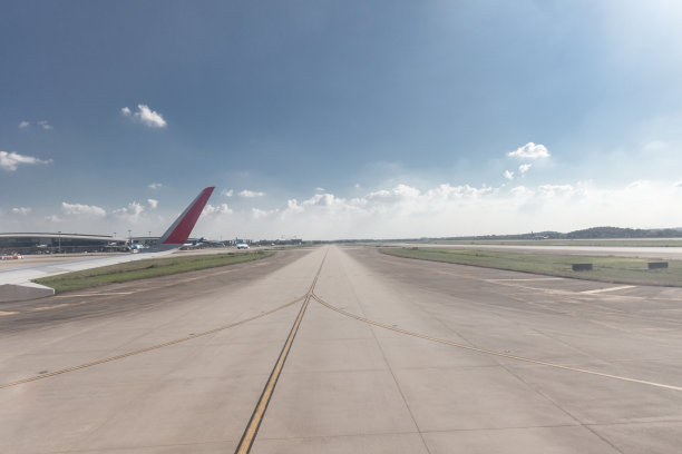 runway图片素材 runway设计素材 runway摄影作品 runway源文件下载 runway图片素材下载 runway背景素材 ...